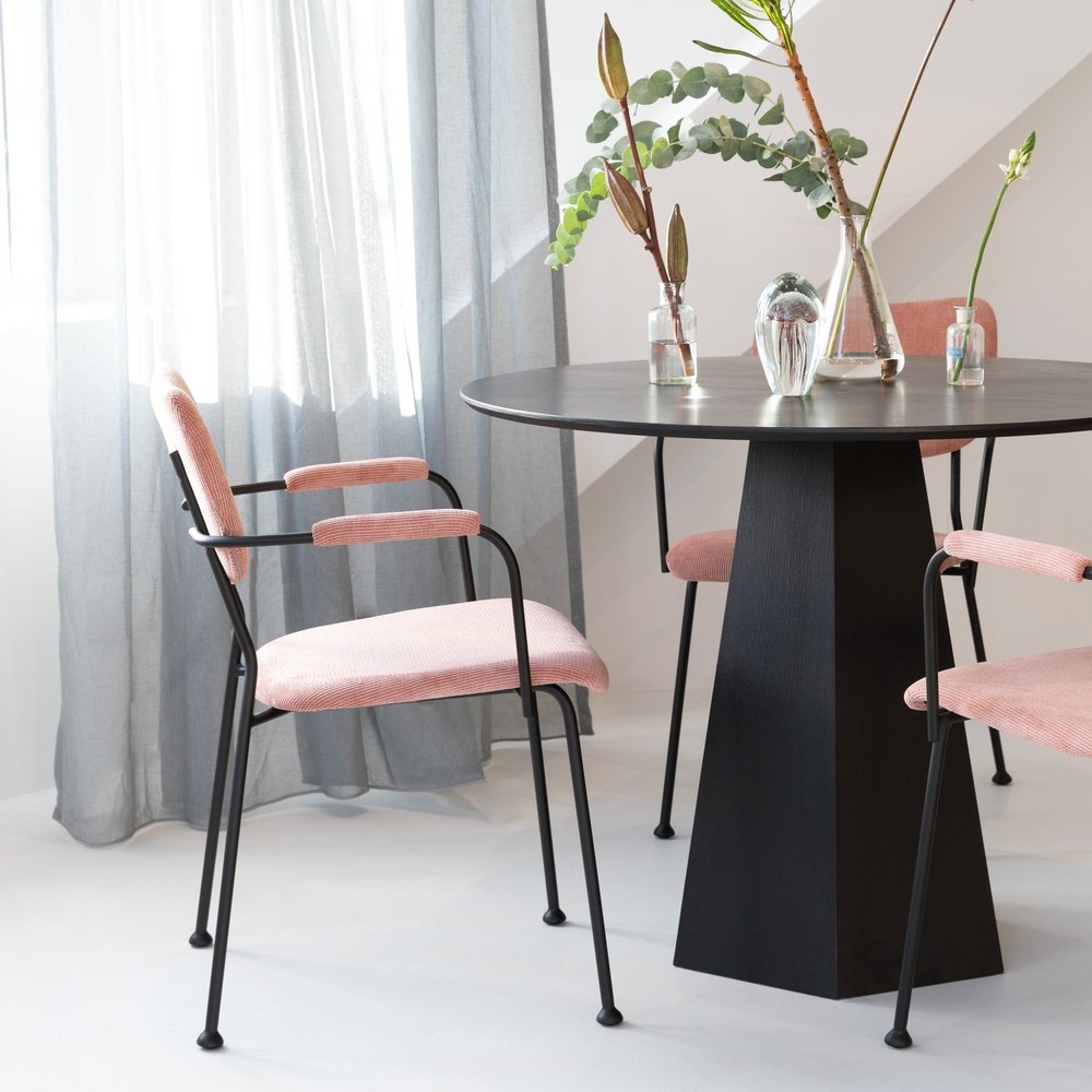 Zuiver Pilar Dining Table in Black – Olivia's